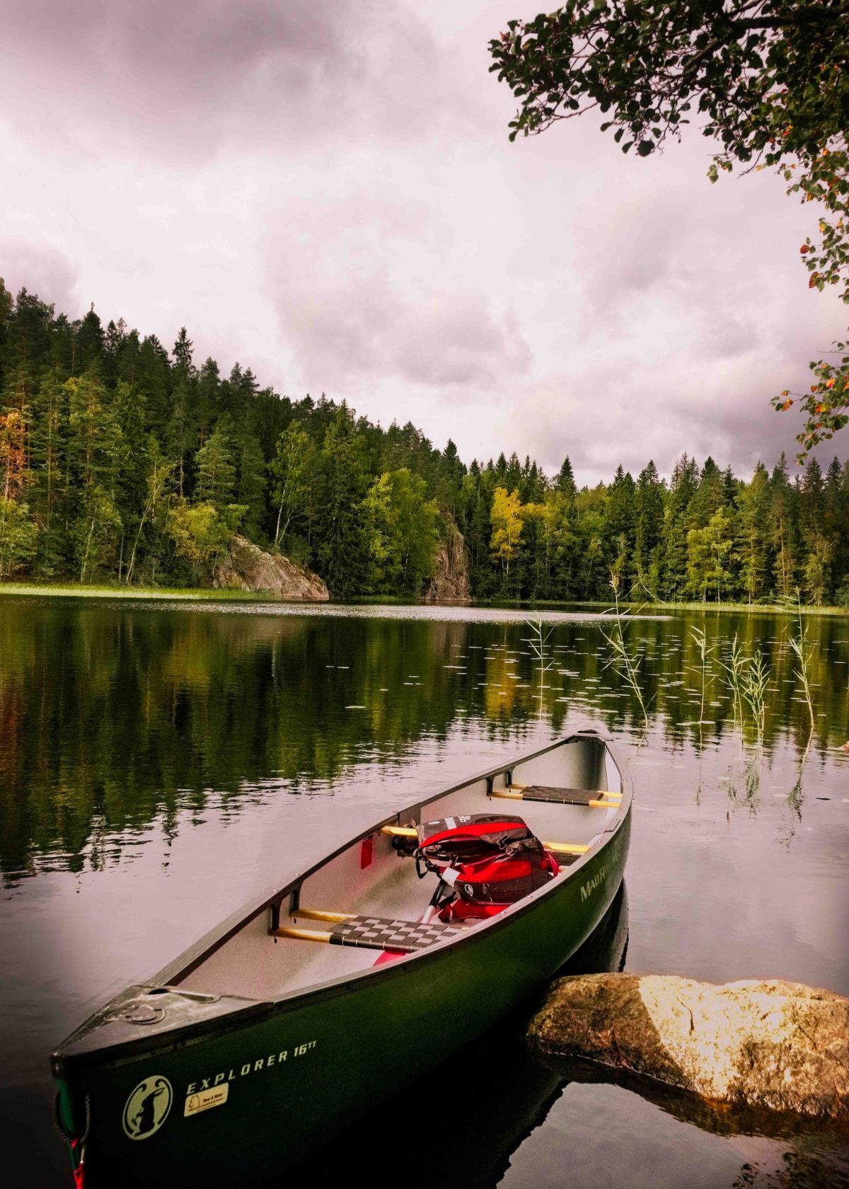 How To Fish Like Navy SEAL: Mount A Kayak Fish Finder Now!