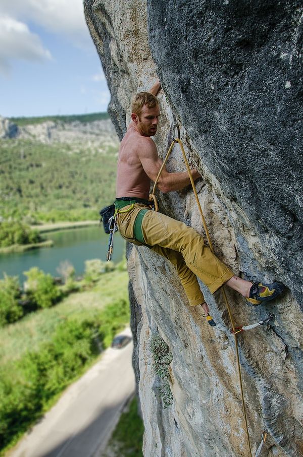 Hold On Tight: The Mystery Of How Do Rock Climbing Cams Work